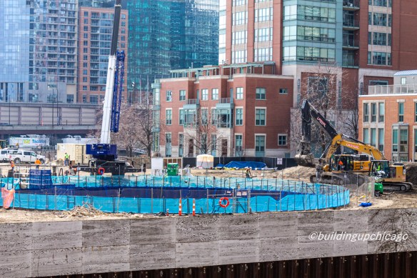 It’s really happening: 400 Lake Shore takes over hole-in-the-ground ...